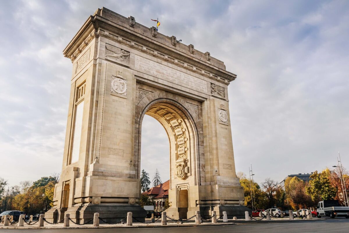 Arcul de Triumf - Descoperă Obiectivul Turistic