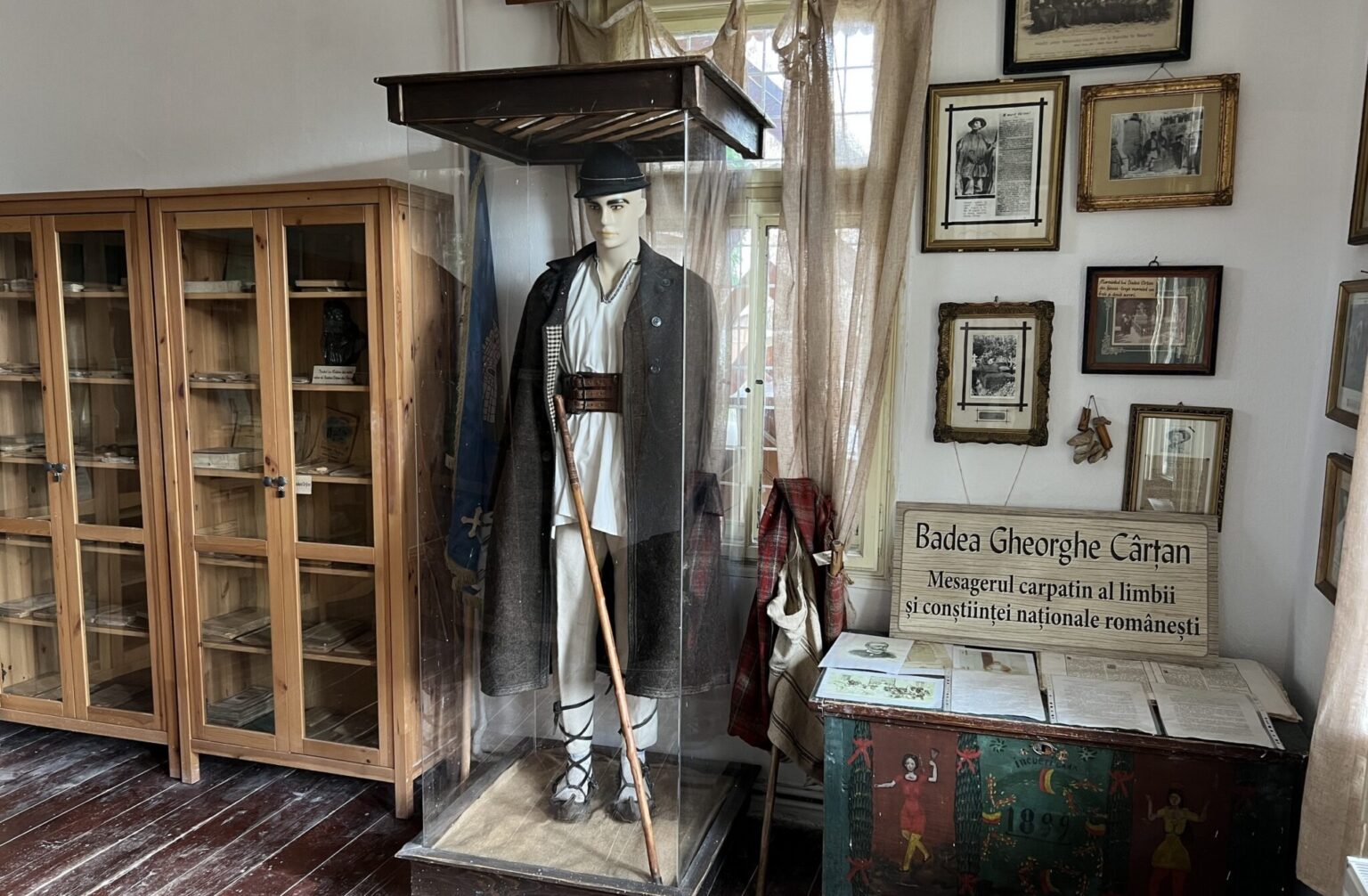 Muzeul Etnografic Badea Cârţan - Descoperă Obiectivul Turistic