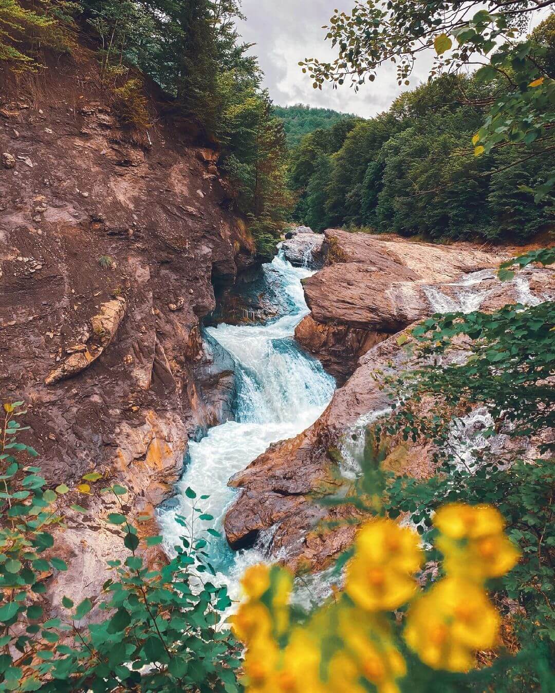 Cascada Putnei - Descoperă Obiectivul Turistic