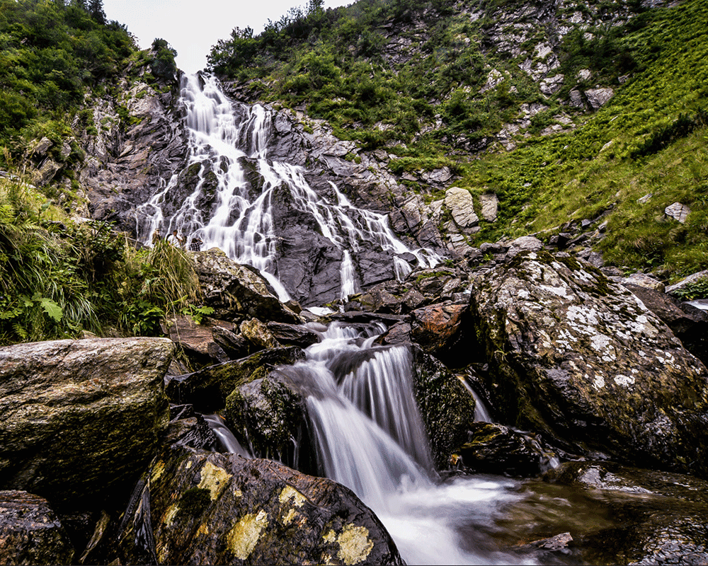 TOP 5 Cele Mai Înalte Cascade Din România | Fermoar